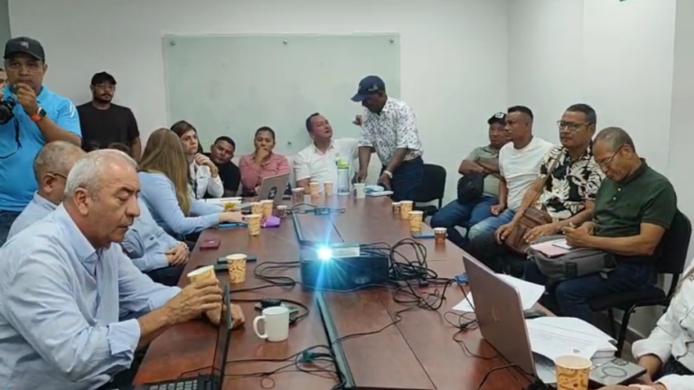 Autoridades analizan la crisis ambiental en la ciénaga de El Llanito ...
